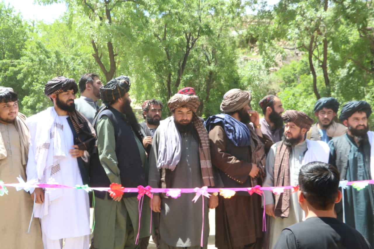 Work on 28 metres long bridge kicks off in Daikundi – Pajhwok Afghan News
