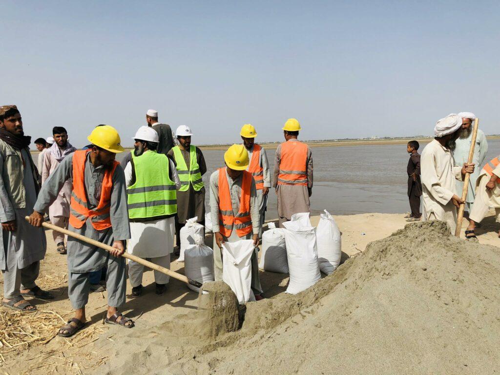 Amu River’s bank emergency reinforcement work kicks off – Pajhwok ...