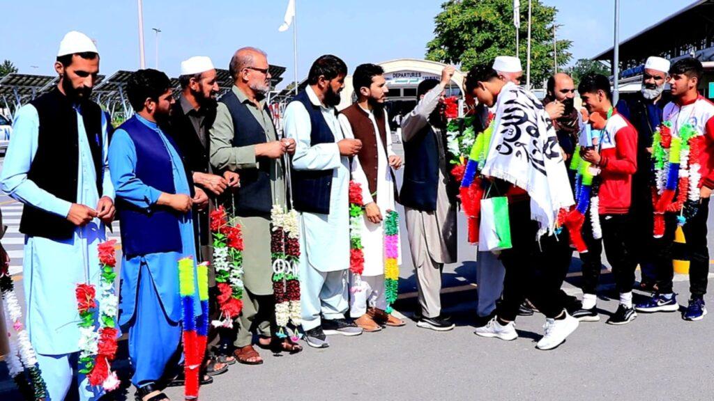 Afghan boxers return home from Russia with bronze medals – Pajhwok ...