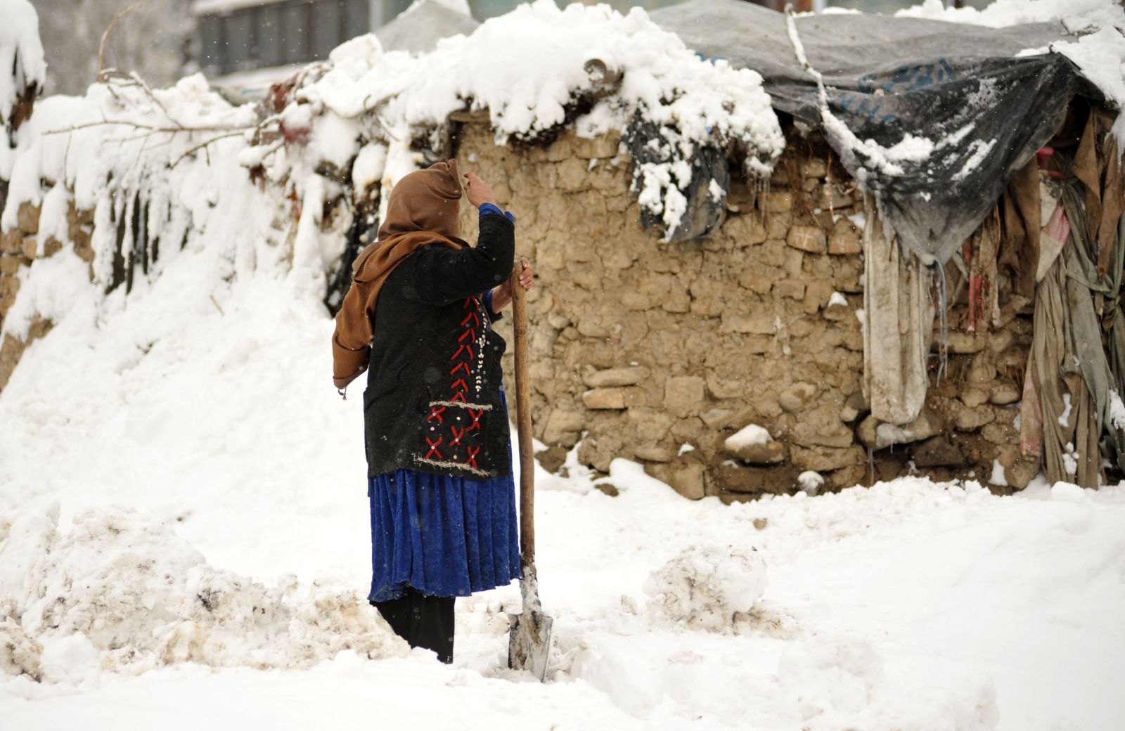 Snowfall brings joy and problems in Kabul – Pajhwok Afghan News